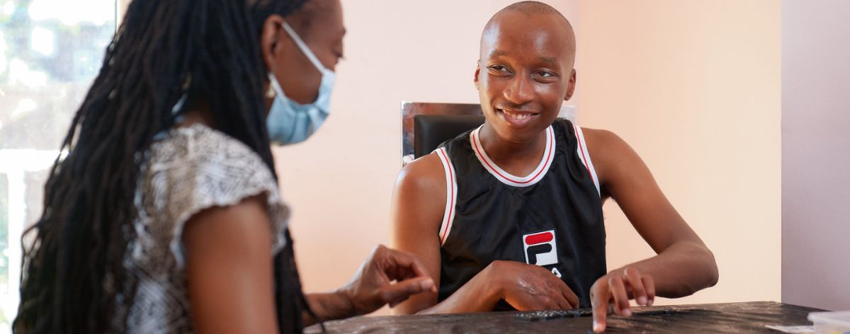 New face covering guidance for adult support teams - Discovery